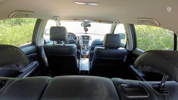 Black Lexus RX 400h 2006 in Alytus, with an engine capacity of 3.31 L and mileage of 297 thousand km for 6000 €, photo 7 on AUTOMOTO.COM.LV
