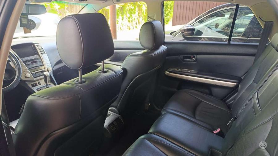Black Lexus RX 400h 2006 in Alytus, with an engine capacity of 3.31 L and mileage of 297 thousand km for 6000 €, photo 14 on AUTOMOTO.COM.LV
