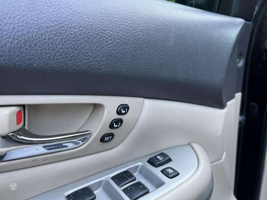 Melns Lexus RX 400h 2006 Viļņa, ar dzinēja tilpumu 3.30 L un nobraukumu 389 tūkst. km par 3490 €, foto 10 vietnē AUTOMOTO.COM.LV