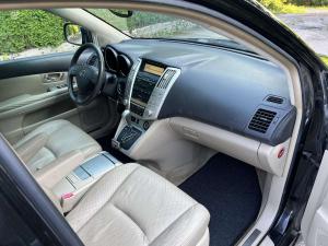Melns Lexus RX 400h 2006 Viļņa, ar dzinēja tilpumu 3.30 L un nobraukumu 389 tūkst. km par 3490 €, foto 13 vietnē AUTOMOTO.COM.LV