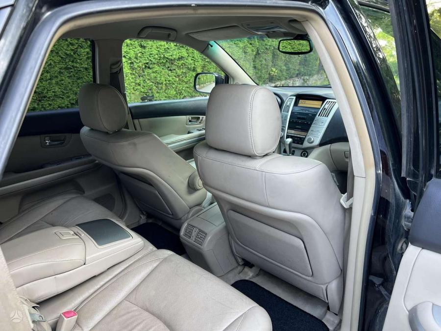 Melns Lexus RX 400h 2006 Viļņa, ar dzinēja tilpumu 3.30 L un nobraukumu 389 tūkst. km par 3490 €, foto 16 vietnē AUTOMOTO.COM.LV