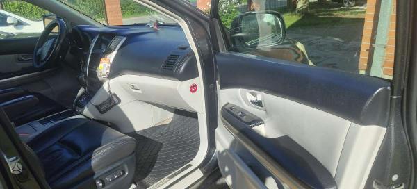 Black Lexus RX 400h 2006 in Siauliai, with an engine capacity of 3.31 L and mileage of 390 thousand km for 5100 €, photo 10 on AUTOMOTO.COM.LV