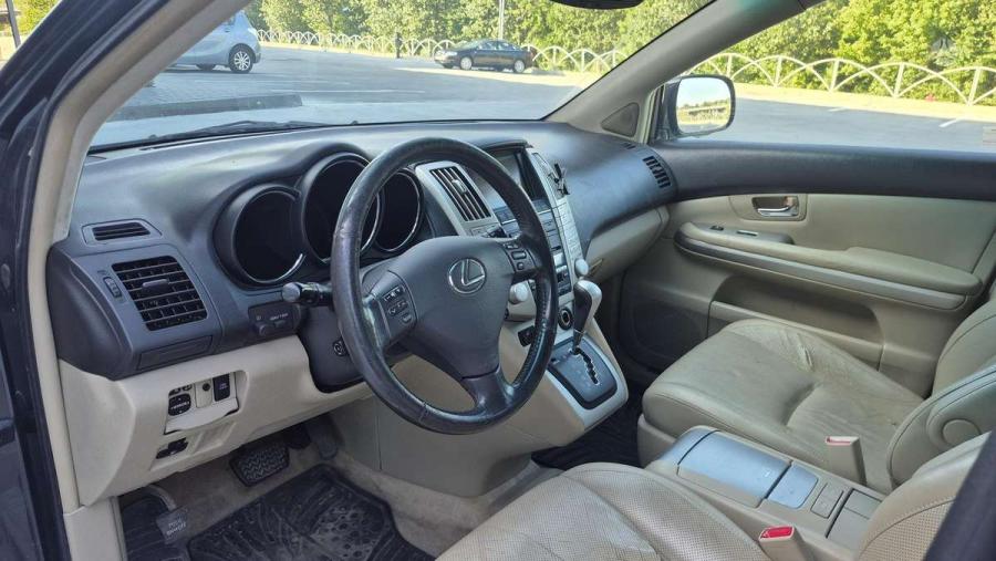 Black Lexus RX 400h 2006 in Klaipeda, with an engine capacity of 3.31 L and mileage of 415 thousand km for 2499 €, photo 13 on AUTOMOTO.COM.LV