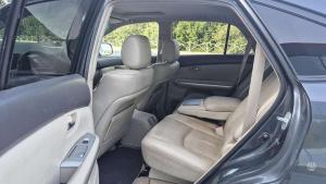 Black Lexus RX 400h 2006 in Klaipeda, with an engine capacity of 3.31 L and mileage of 415 thousand km for 2499 €, photo 15 on AUTOMOTO.COM.LV