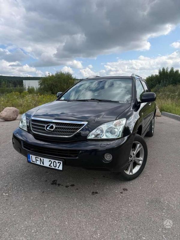 Black Lexus RX 400h 2006 in Vilnius, with an engine capacity of 3.31 L and mileage of 338 thousand km for 4199 €, photo 3 on AUTOMOTO.COM.LV