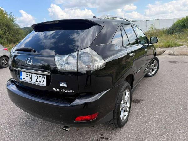 Black Lexus RX 400h 2006 in Vilnius, with an engine capacity of 3.31 L and mileage of 338 thousand km for 4199 €, photo 9 on AUTOMOTO.COM.LV