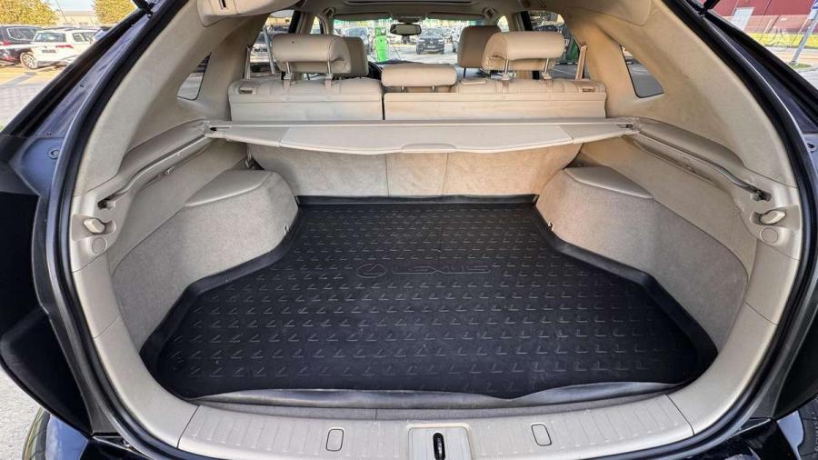 Melns Lexus RX 400h 2006 Šauļi, ar dzinēja tilpumu 3.30 L un nobraukumu 265 tūkst. km par 6700 €, foto 24 vietnē AUTOMOTO.COM.LV