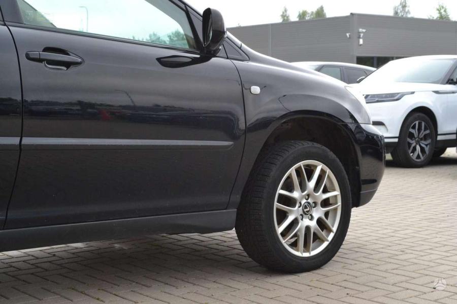 Black Lexus RX 400h 2006 in Vilnius, with an engine capacity of 3.31 L and mileage of 293 thousand km for 5500 €, photo 9 on AUTOMOTO.COM.LV