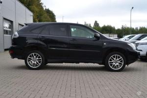 Black Lexus RX 400h 2006 in Vilnius, with an engine capacity of 3.31 L and mileage of 293 thousand km for 5500 €, photo 10 on AUTOMOTO.COM.LV