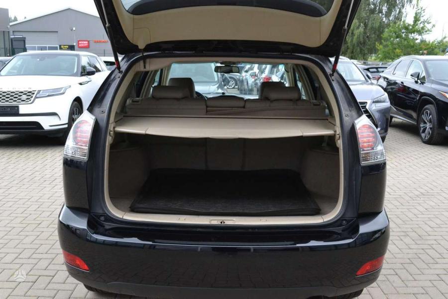 Black Lexus RX 400h 2006 in Vilnius, with an engine capacity of 3.31 L and mileage of 293 thousand km for 5500 €, photo 13 on AUTOMOTO.COM.LV