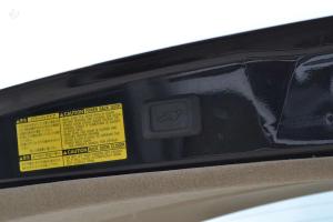 Black Lexus RX 400h 2006 in Vilnius, with an engine capacity of 3.31 L and mileage of 293 thousand km for 5500 €, photo 14 on AUTOMOTO.COM.LV