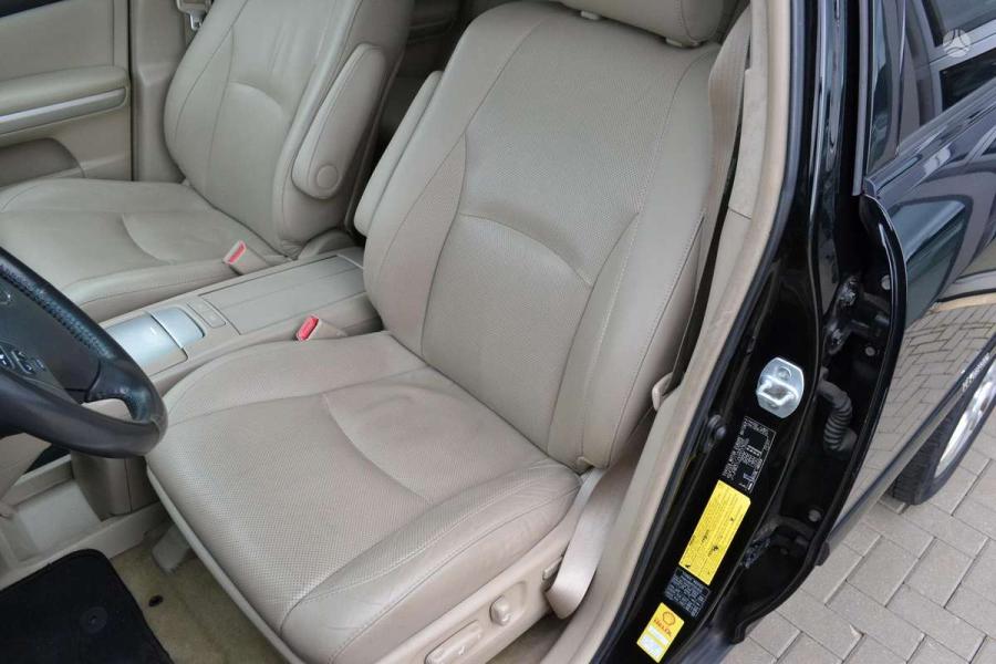 Black Lexus RX 400h 2006 in Vilnius, with an engine capacity of 3.31 L and mileage of 293 thousand km for 5500 €, photo 23 on AUTOMOTO.COM.LV