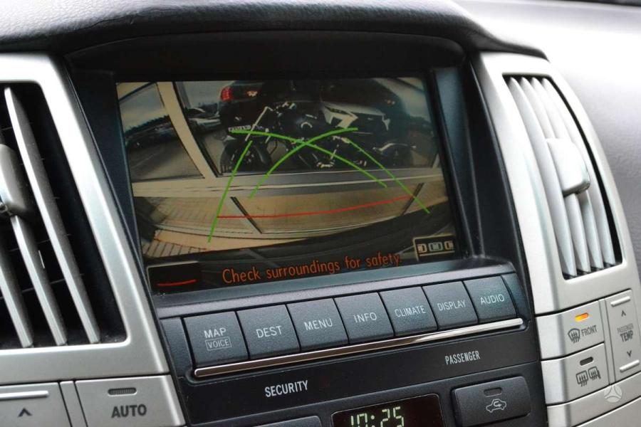 Black Lexus RX 400h 2006 in Vilnius, with an engine capacity of 3.31 L and mileage of 293 thousand km for 5500 €, photo 31 on AUTOMOTO.COM.LV