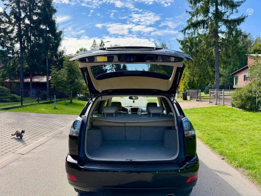Melns Lexus RX 400h 2006 Viļņa, ar dzinēja tilpumu 3.31 L un nobraukumu 272 tūkst. km par 4500 €, foto 12 vietnē AUTOMOTO.COM.LV