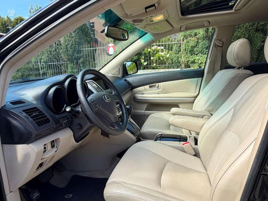 Melns Lexus RX 400h 2006 Viļņa, ar dzinēja tilpumu 3.31 L un nobraukumu 272 tūkst. km par 4500 €, foto 22 vietnē AUTOMOTO.COM.LV