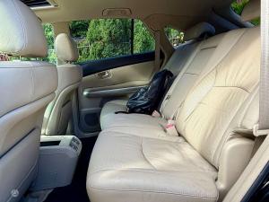 Melns Lexus RX 400h 2006 Viļņa, ar dzinēja tilpumu 3.31 L un nobraukumu 272 tūkst. km par 4500 €, foto 25 vietnē AUTOMOTO.COM.LV