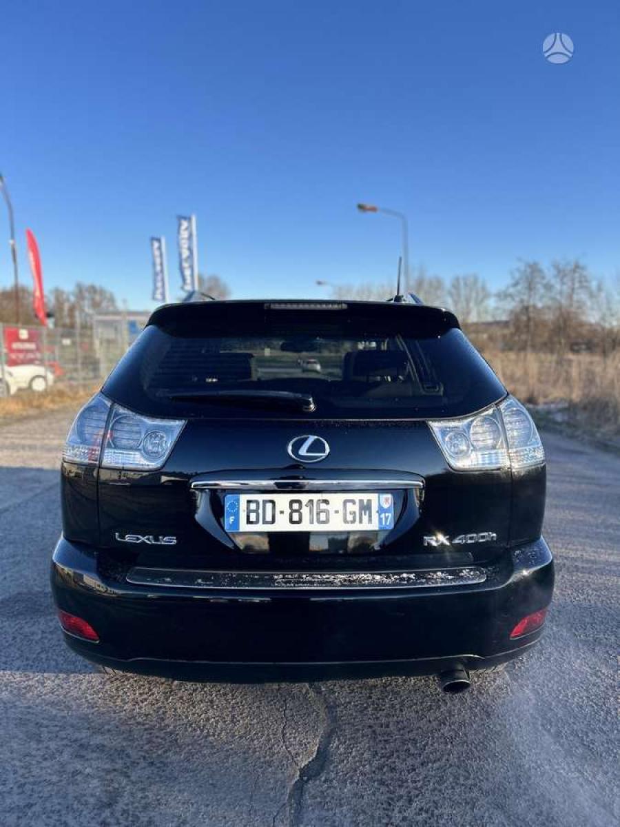 Melns Lexus RX 400h 2007 Panevēža, ar dzinēja tilpumu 3.31 L un nobraukumu 230 tūkst. km par 5400 €, foto 4 vietnē AUTOMOTO.COM.LV