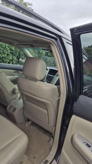 Melns Lexus RX 400h 2007 Kauņa, ar dzinēja tilpumu 3.31 L un nobraukumu 272 tūkst. km par 6300 €, foto 10 vietnē AUTOMOTO.COM.LV
