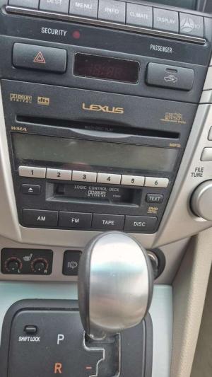 Melns Lexus RX 400h 2007 Kauņa, ar dzinēja tilpumu 3.31 L un nobraukumu 272 tūkst. km par 6300 €, foto 13 vietnē AUTOMOTO.COM.LV