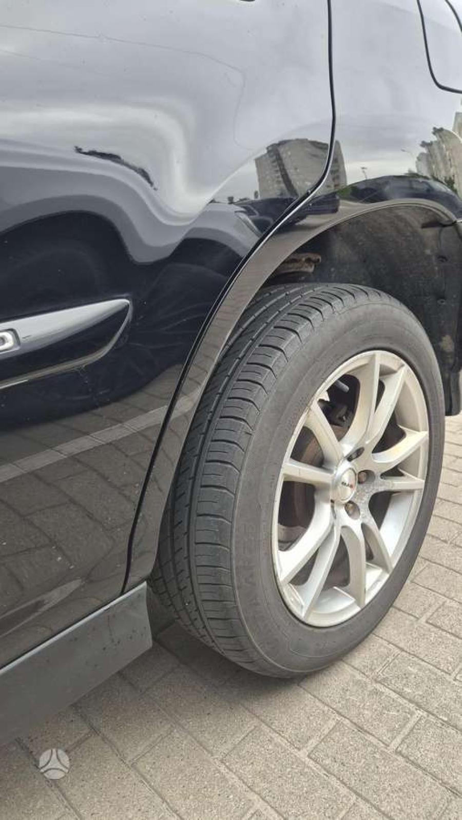 Melns Lexus RX 400h 2007 Kauņa, ar dzinēja tilpumu 3.31 L un nobraukumu 272 tūkst. km par 6300 €, foto 27 vietnē AUTOMOTO.COM.LV