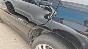 Melns Lexus RX 400h 2007 Kauņa, ar dzinēja tilpumu 3.31 L un nobraukumu 272 tūkst. km par 6300 €, foto 28 vietnē AUTOMOTO.COM.LV