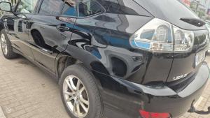 Melns Lexus RX 400h 2007 Kauņa, ar dzinēja tilpumu 3.31 L un nobraukumu 272 tūkst. km par 6300 €, foto 31 vietnē AUTOMOTO.COM.LV