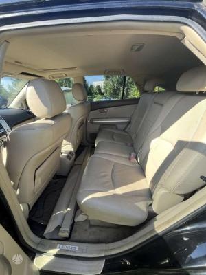 Black Lexus RX 400h 2007 in Vilnius, with an engine capacity of 3.31 L and mileage of 300 thousand km for 2900 €, photo 8 on AUTOMOTO.COM.LV