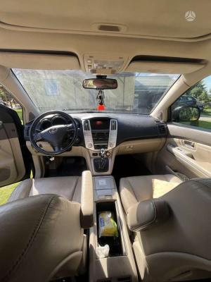 Black Lexus RX 400h 2007 in Vilnius, with an engine capacity of 3.31 L and mileage of 300 thousand km for 2900 €, photo 10 on AUTOMOTO.COM.LV