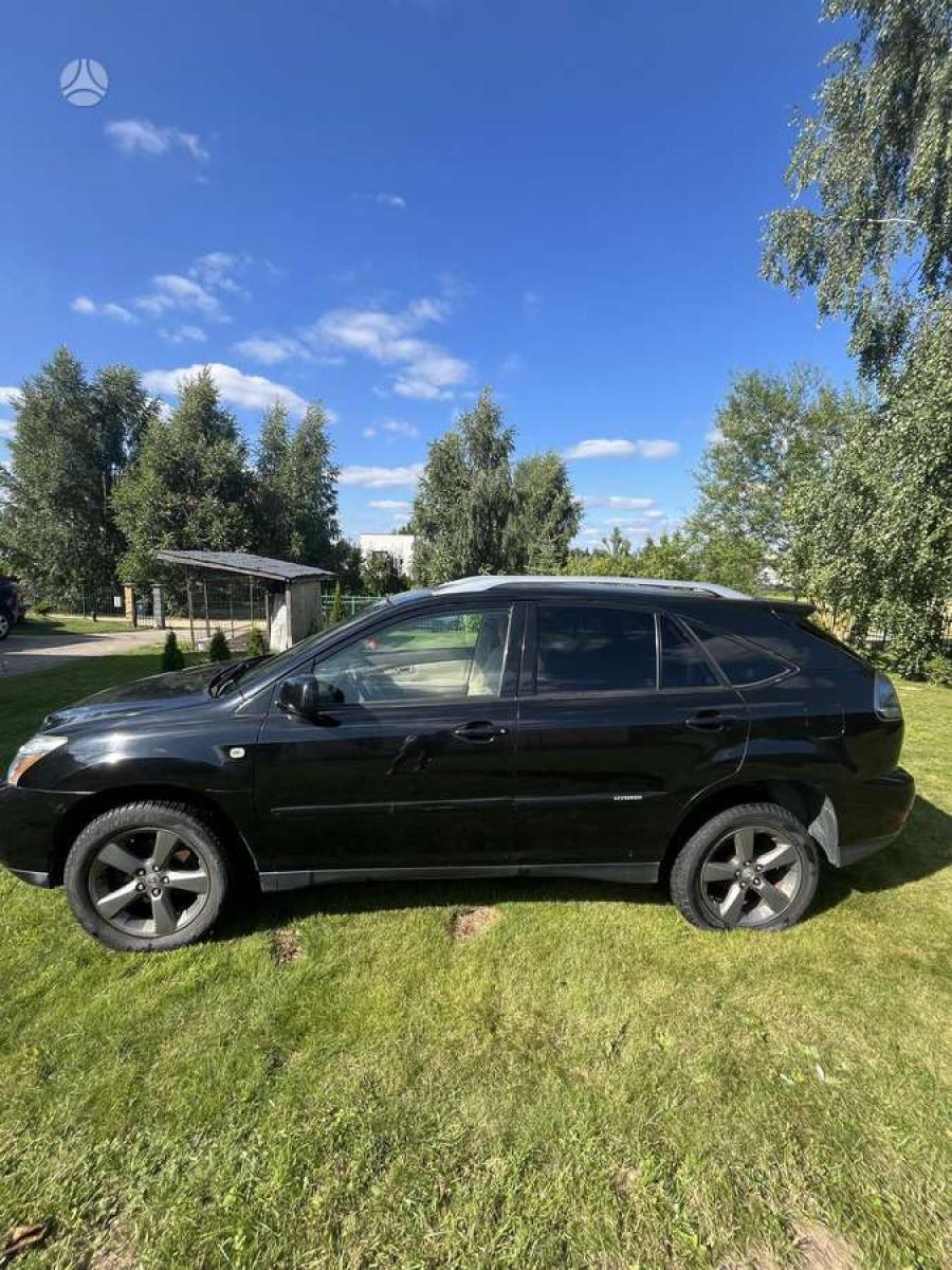 Black Lexus RX 400h 2007 in Vilnius, with an engine capacity of 3.31 L and mileage of 300 thousand km for 2900 €, photo 11 on AUTOMOTO.COM.LV