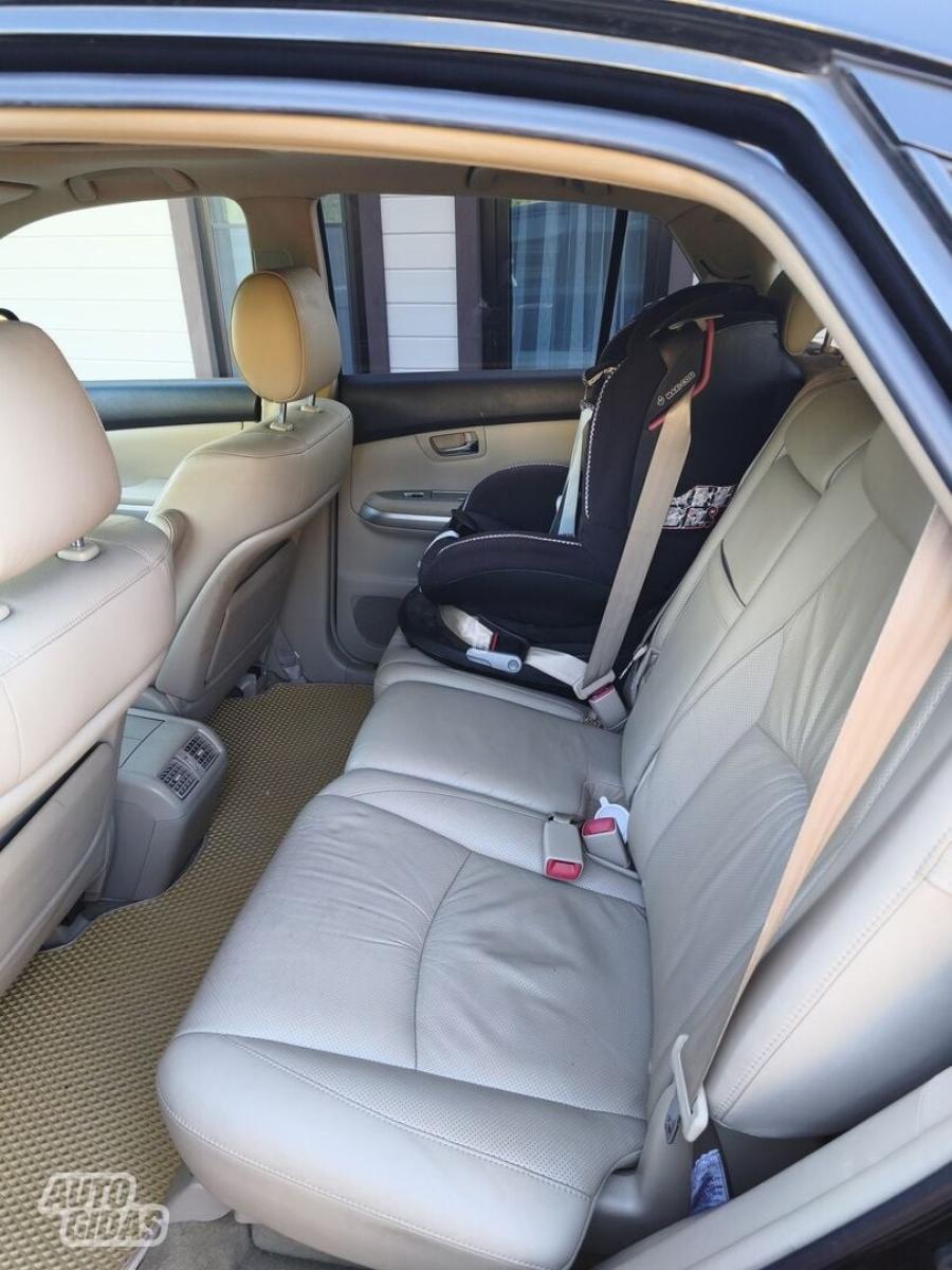 Black Lexus RX 400h 2008 in Vilnius, with an engine capacity of 3.30 L and mileage of 270 thousand km for 7400 €, photo 7 on AUTOMOTO.COM.LV