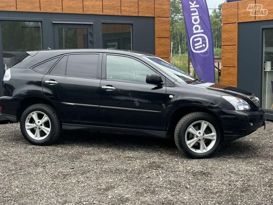 Black Lexus RX 400h 2008 in Kaunas, with an engine capacity of 3.30 L and mileage of 330 thousand km for 4699 €, photo 8 on AUTOMOTO.COM.LV