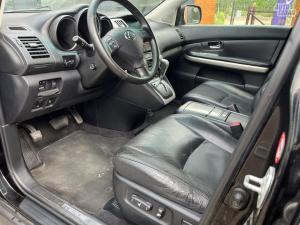Black Lexus RX 400h 2008 in Kaunas, with an engine capacity of 3.30 L and mileage of 330 thousand km for 4699 €, photo 9 on AUTOMOTO.COM.LV