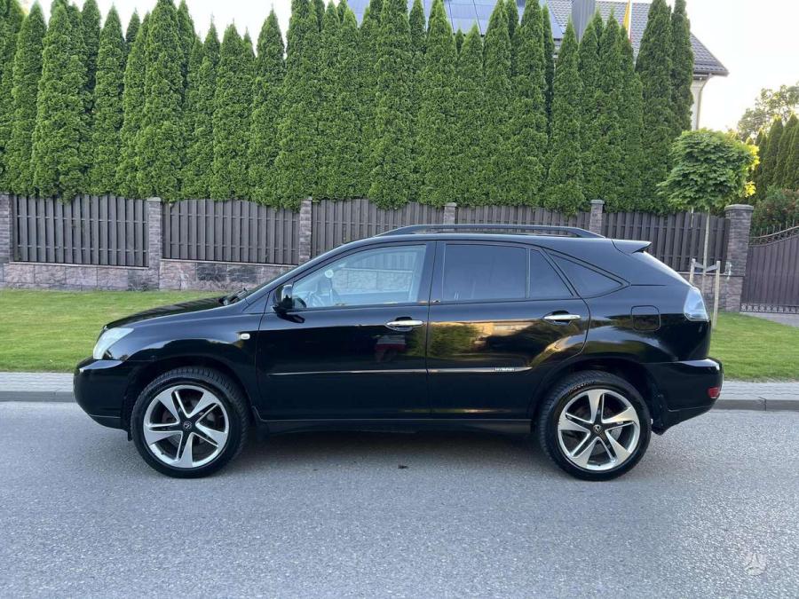 Black Lexus RX 400h 2008 in Vilnius, with an engine capacity of 3.30 L and mileage of 308 thousand km for 4499 €, photo 3 on AUTOMOTO.COM.LV