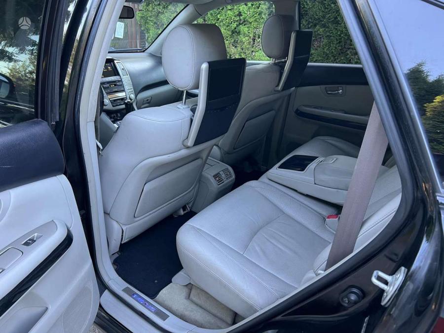 Black Lexus RX 400h 2008 in Vilnius, with an engine capacity of 3.30 L and mileage of 308 thousand km for 4499 €, photo 19 on AUTOMOTO.COM.LV