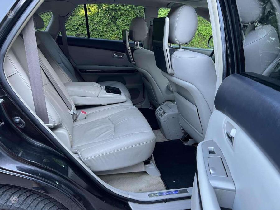 Black Lexus RX 400h 2008 in Vilnius, with an engine capacity of 3.30 L and mileage of 308 thousand km for 4500 €, photo 21 on AUTOMOTO.COM.LV