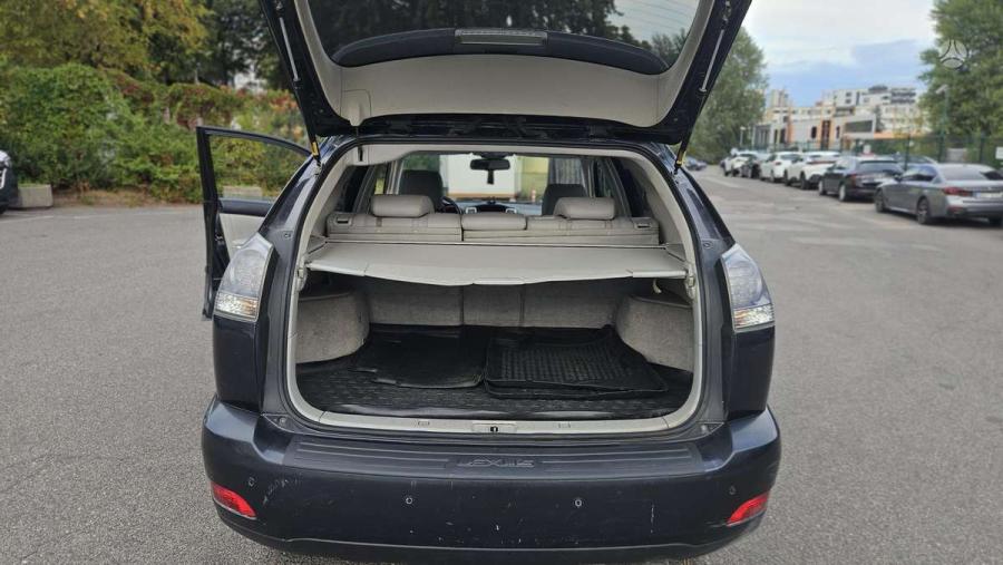 Melns Lexus RX 400h 2008 Viļņa, ar dzinēja tilpumu 3.31 L un nobraukumu 222 tūkst. km par 5700 €, foto 17 vietnē AUTOMOTO.COM.LV