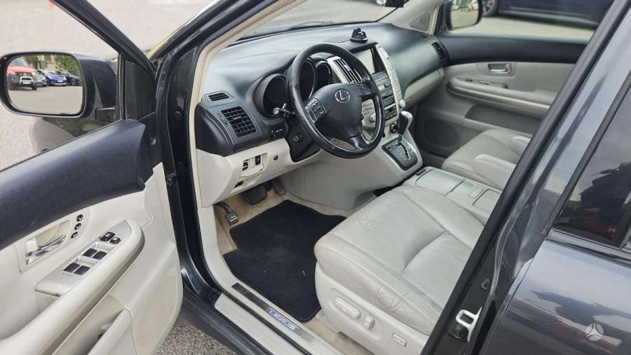 Melns Lexus RX 400h 2008 Viļņa, ar dzinēja tilpumu 3.31 L un nobraukumu 222 tūkst. km par 5700 €, foto 19 vietnē AUTOMOTO.COM.LV
