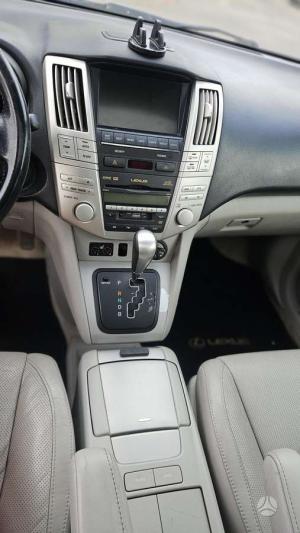 Melns Lexus RX 400h 2008 Viļņa, ar dzinēja tilpumu 3.31 L un nobraukumu 222 tūkst. km par 5700 €, foto 22 vietnē AUTOMOTO.COM.LV