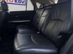 Melns Lexus RX 400h 2008 Viļņa, ar dzinēja tilpumu 3.30 L un nobraukumu 220 tūkst. km par 7299 €, foto 13 vietnē AUTOMOTO.COM.LV