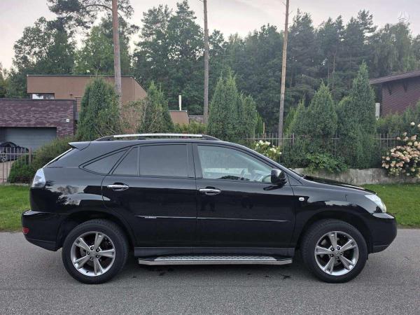 Black Lexus RX 400h 2008 in Vilnius, with an engine capacity of 3.32 L and mileage of 227 thousand km for 5800 €, photo 6 on AUTOMOTO.COM.LV