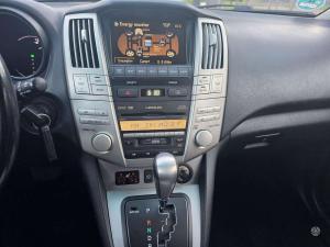 Melns Lexus RX 400h 2008 Viļņa, ar dzinēja tilpumu 3.32 L un nobraukumu 227 tūkst. km par 5800 €, foto 13 vietnē AUTOMOTO.COM.LV