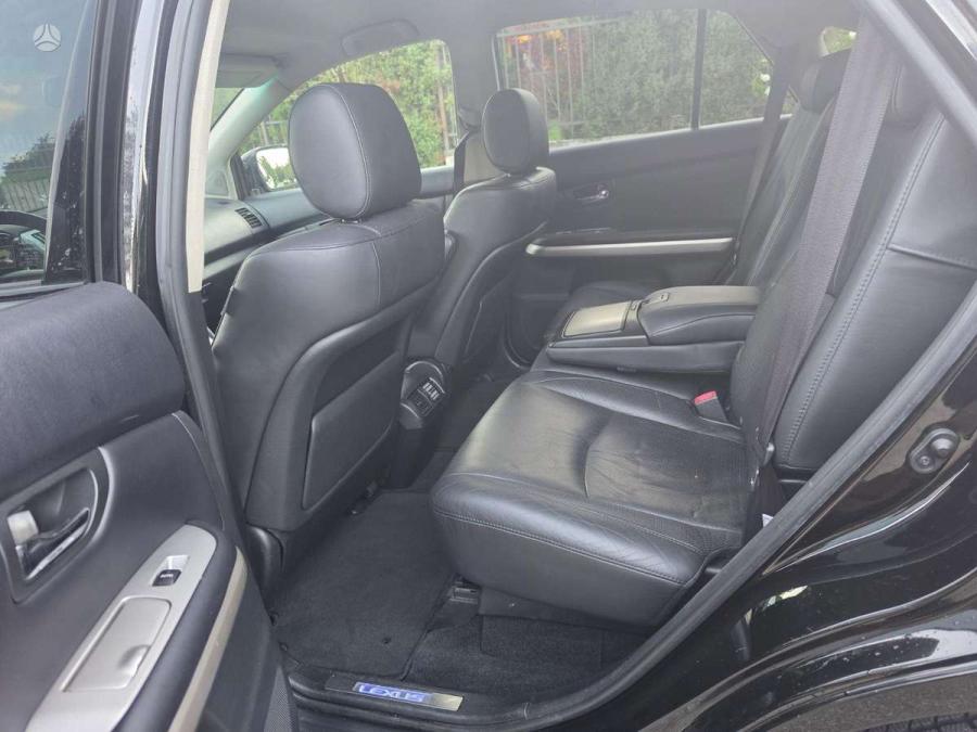 Melns Lexus RX 400h 2008 Viļņa, ar dzinēja tilpumu 3.32 L un nobraukumu 227 tūkst. km par 5800 €, foto 18 vietnē AUTOMOTO.COM.LV