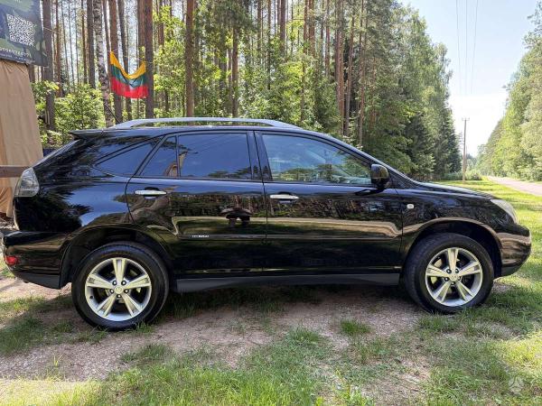 Melns Lexus RX 400h 2009 Viļņa, ar dzinēja tilpumu 3.30 L un nobraukumu 226 tūkst. km par 7800 €, foto 7 vietnē AUTOMOTO.COM.LV