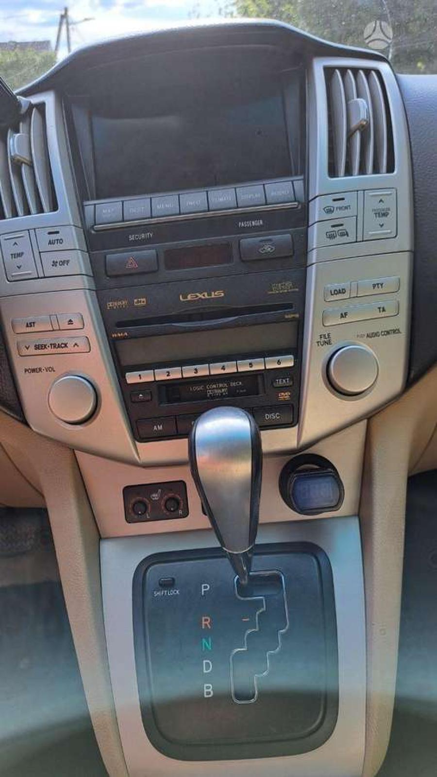 Melns Lexus RX 400h 2009 Viļņa, ar dzinēja tilpumu 3.30 L un nobraukumu 360 tūkst. km par 6500 €, foto 8 vietnē AUTOMOTO.COM.LV