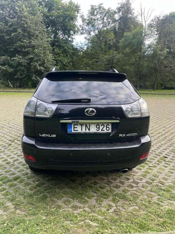 Black Lexus RX 400h 2010 in Vilnius, with an engine capacity of 3.31 L and mileage of 324 thousand km for 4500 €, photo 3 on AUTOMOTO.COM.LV