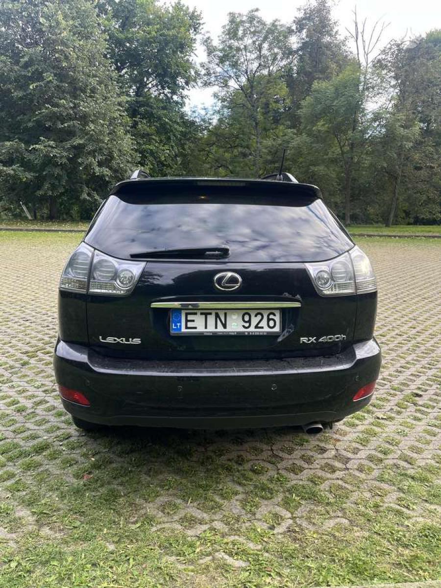 Black Lexus RX 400h 2010 in Vilnius, with an engine capacity of 3.31 L and mileage of 324 thousand km for 4500 €, photo 3 on AUTOMOTO.COM.LV