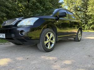 Black Lexus RX 400h 2006 in Kaunas, with an engine capacity of 3.30 L and mileage of 501 thousand km for 5500 €, photo 3 on AUTOMOTO.COM.LV