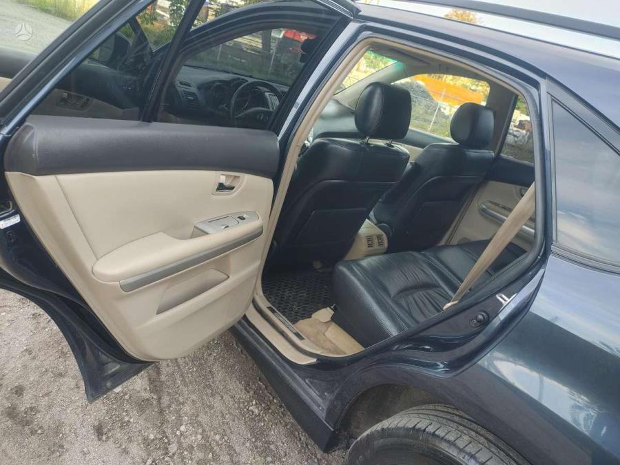 Blue Lexus RX 400h 2005 in Vilnius, with an engine capacity of 3.31 L and mileage of 300 thousand km for 6500 €, photo 10 on AUTOMOTO.COM.LV