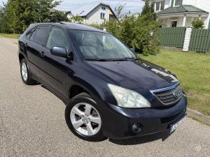 Blue Lexus RX 400h 2006 in Vilnius, with an engine capacity of 3.31 L and mileage of 250 thousand km for 3950 €, photo 6 on AUTOMOTO.COM.LV