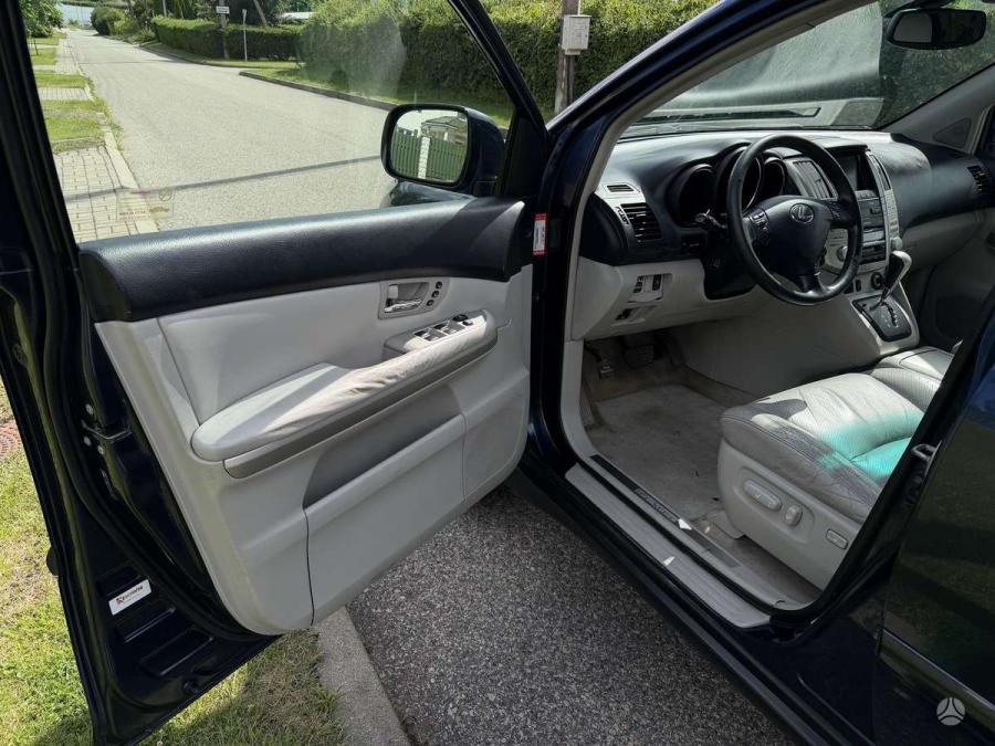 Blue Lexus RX 400h 2006 in Vilnius, with an engine capacity of 3.31 L and mileage of 250 thousand km for 3950 €, photo 14 on AUTOMOTO.COM.LV